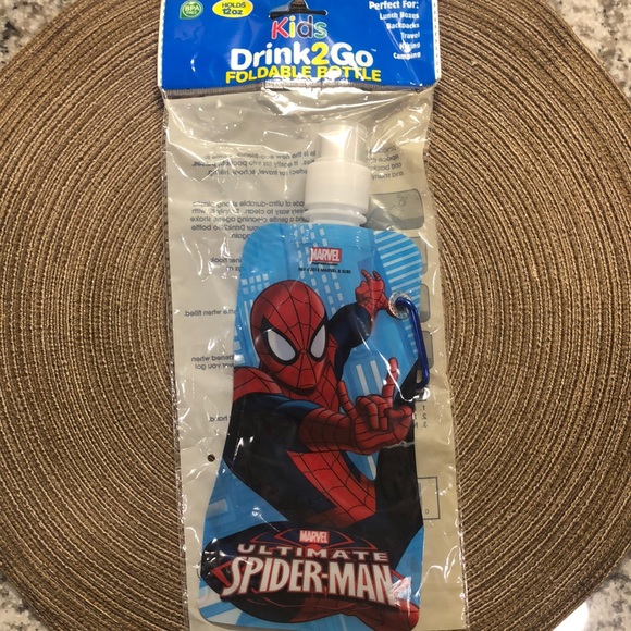 Spiderman | Other | Spiderman Foldable Bottle With Carabiner Hook ...